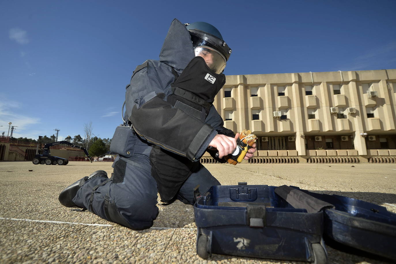 Fotos: Así trabajan los Tedax | La Verdad
