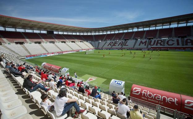 Fútbol | Real Murcia: El Enrique Roca, apto para el nuevo reto | La Verdad
