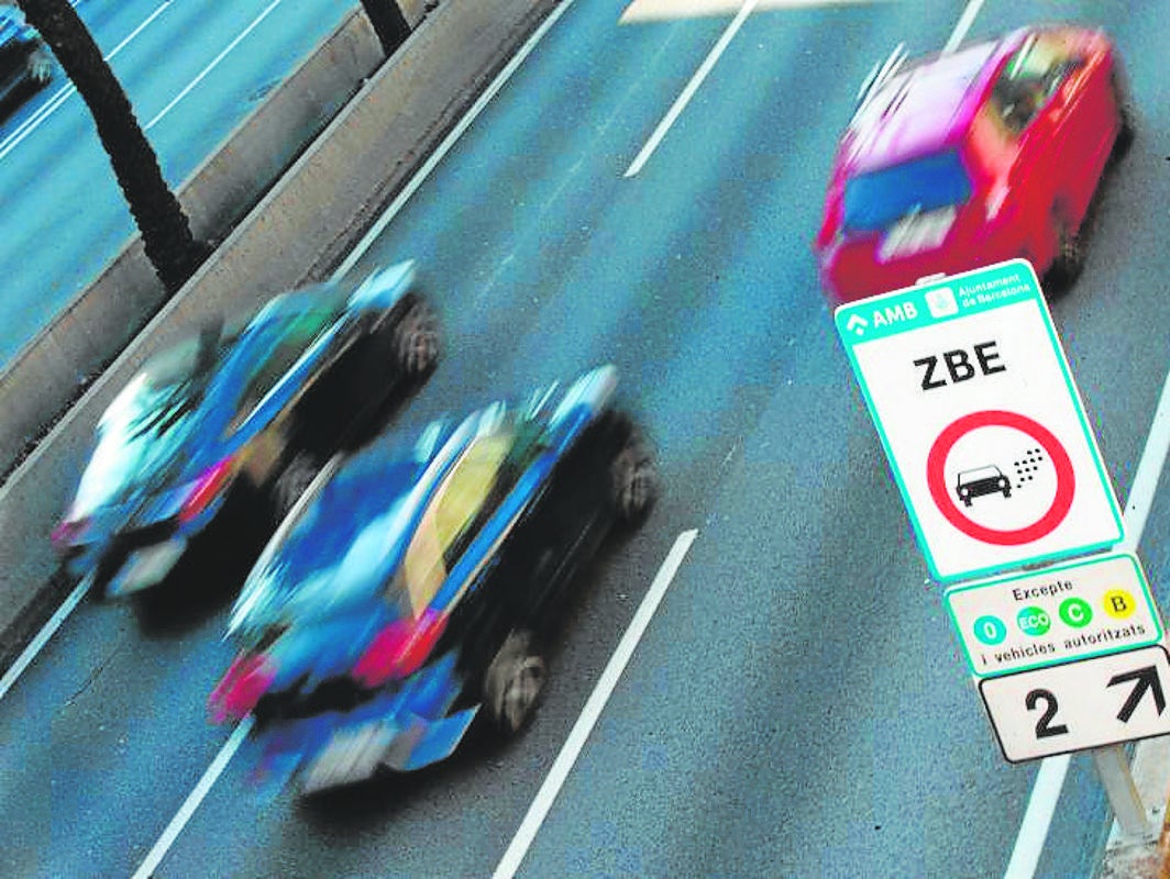 The DGT message to cars with a B label: this is what will happen in ...