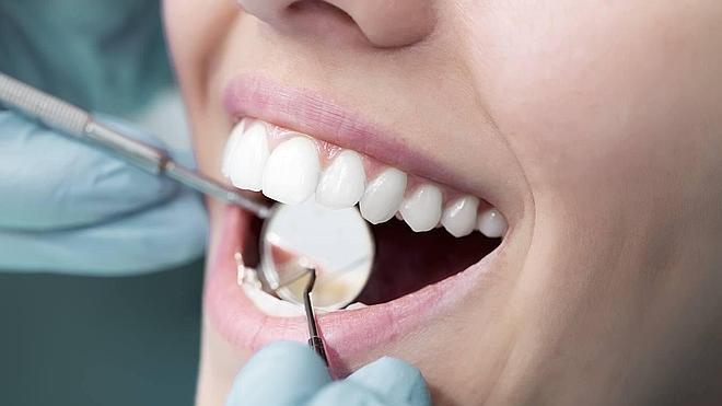 Pega sus dientes con pegamento para no ir al dentista | La Verdad