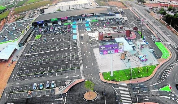 Abre sus puertas el nuevo parque comercial | La Verdad